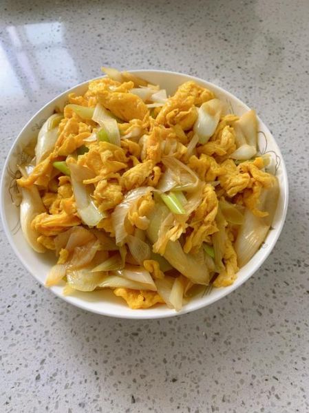 鸡蛋炒什么菜好吃_鸡蛋炒什么菜大全-第1张图片-山城妙识