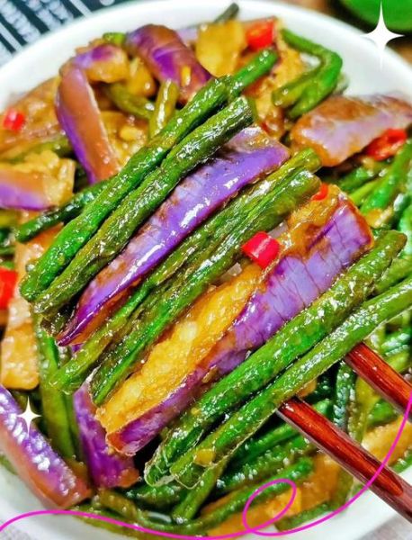 豆角炒茄子怎么做_豆角炒茄子用焯水吗-第1张图片-山城妙识 豆角炒茄子怎么做_豆角炒茄子用焯水吗-第1张图片-山城妙识