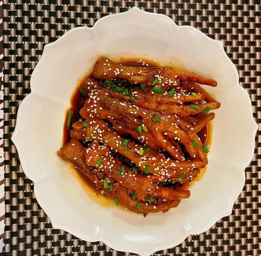 电饭煲卤鸡爪怎么做_电饭煲卤鸡爪要多久-第1张图片-山城妙识 电饭煲卤鸡爪怎么做_电饭煲卤鸡爪要多久-第1张图片-山城妙识