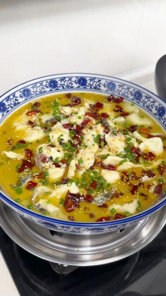 酸菜鱼片汤的做法_酸菜鱼片汤怎么做好吃-第3张图片-山城妙识