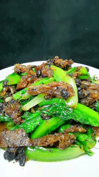 豆豉油麦菜怎么做_豆豉鲮鱼油麦菜和纯素版区别-第2张图片-山城妙识