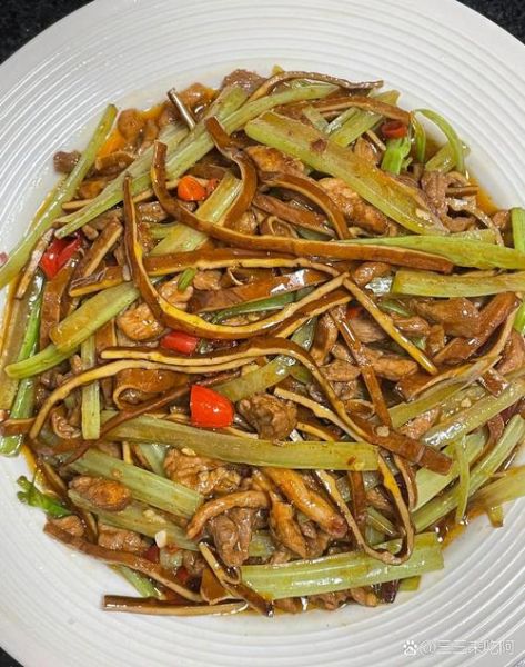 香干芹菜肉丝怎么炒好吃_香干芹菜肉丝热量高吗-第2张图片-山城妙识 香干芹菜肉丝怎么炒好吃_香干芹菜肉丝热量高吗-第2张图片-山城妙识