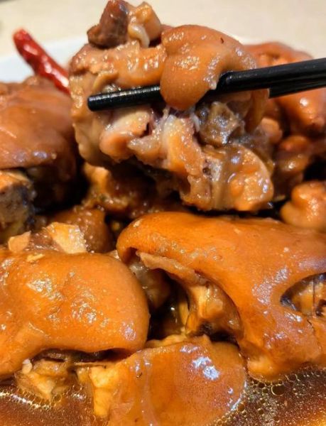 酱猪蹄子怎么做_酱猪蹄子家常做法大全-第3张图片-山城妙识