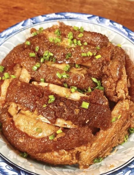 广西芋头扣肉怎么做_扣肉蒸多久才软糯-第1张图片-山城妙识 广西芋头扣肉怎么做_扣肉蒸多久才软糯-第1张图片-山城妙识