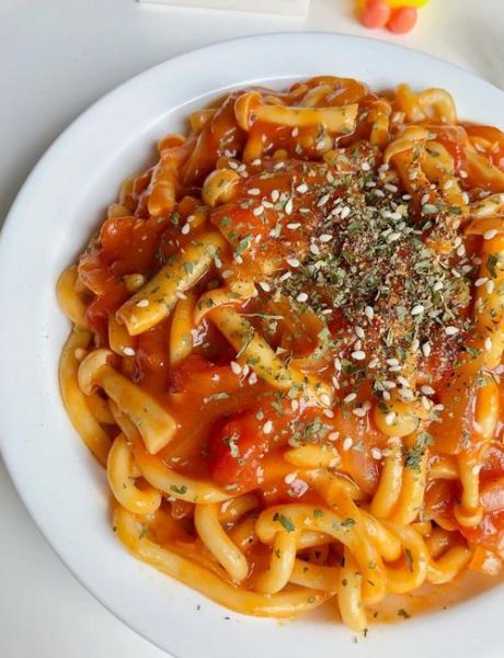 乌冬面怎么煮_番茄乌冬面家常做法-第1张图片-山城妙识