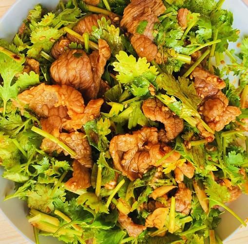 香菜怎么吃最好吃_香菜吃法大全88集有哪些-第2张图片-山城妙识 香菜怎么吃最好吃_香菜吃法大全88集有哪些-第2张图片-山城妙识