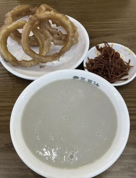 老北京豆汁是什么味道_老北京豆汁怎么喝才正宗-第1张图片-山城妙识 老北京豆汁是什么味道_老北京豆汁怎么喝才正宗-第1张图片-山城妙识