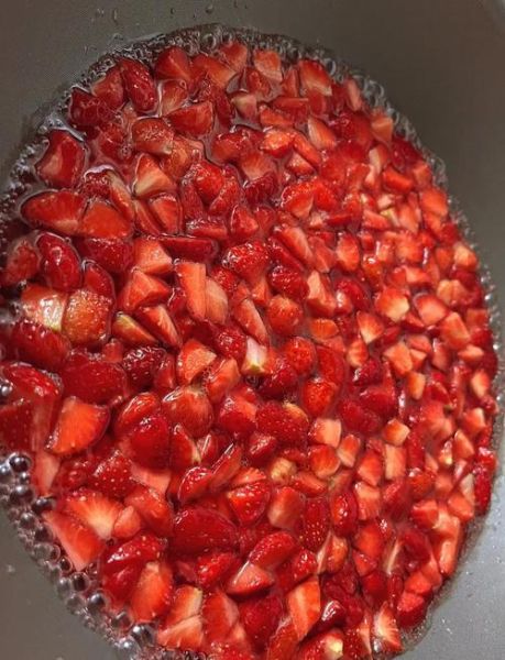 草莓酱家庭自制法_草莓酱不放柠檬可以吗-第2张图片-山城妙识