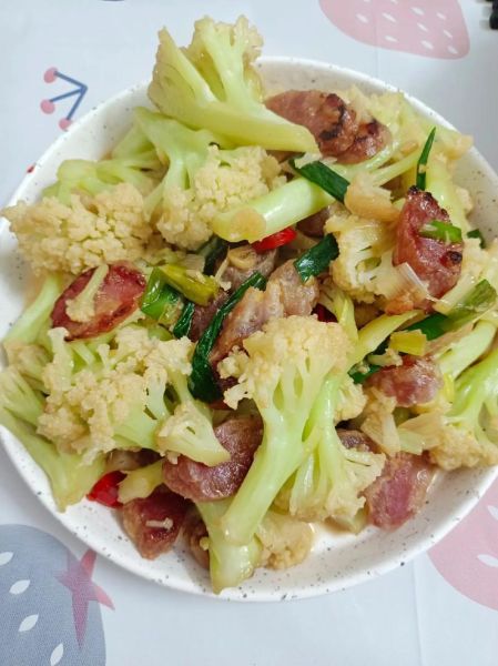 肉炒花菜怎么做好吃_花菜炒肉不入味怎么办-第3张图片-山城妙识 肉炒花菜怎么做好吃_花菜炒肉不入味怎么办-第3张图片-山城妙识