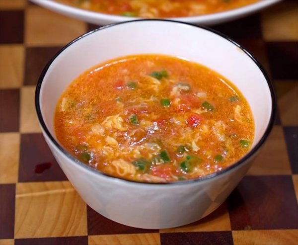 西红柿鸡蛋汤怎么做好喝_西红柿鸡蛋汤的做法步骤-第1张图片-山城妙识