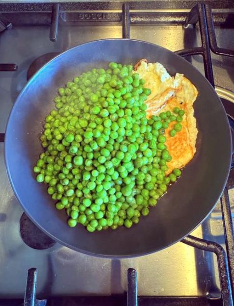 豌豆怎么炒好吃_豌豆的家常做法视频-第1张图片-山城妙识