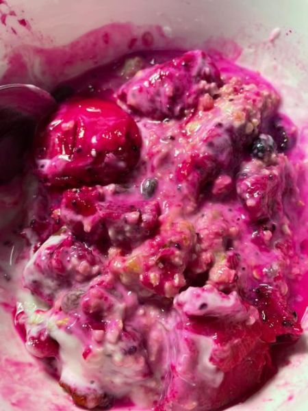 吃火龙果便血吓死了_火龙果便血正常吗-第1张图片-山城妙识