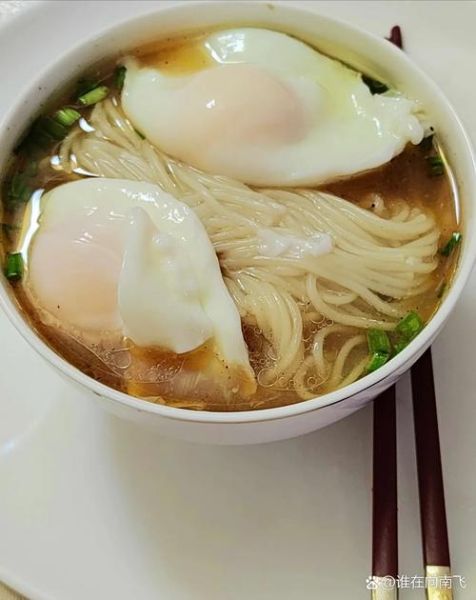 煮面什么时候放鸡蛋_鸡蛋煮面最佳时机-第3张图片-山城妙识