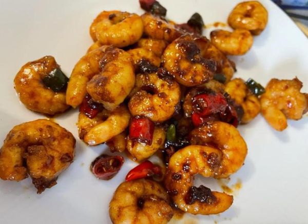 香辣爆炒虾仁怎么做_香辣爆炒虾仁用哪种辣椒-第2张图片-山城妙识