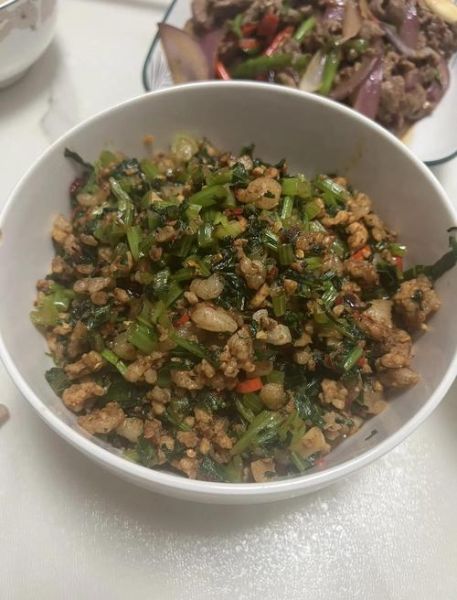 雪里红炒肉末怎么炒好吃_雪里红炒肉末的家常做法-第3张图片-山城妙识