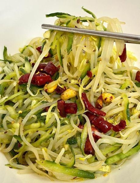 韩式拌豆芽凉菜怎么做_正宗韩式豆芽拌菜做法-第1张图片-山城妙识 韩式拌豆芽凉菜怎么做_正宗韩式豆芽拌菜做法-第1张图片-山城妙识