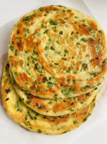 葱油饼要放鸡蛋吗_葱油饼加鸡蛋的做法-第1张图片-山城妙识
