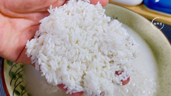 糯米泡多久才能蒸_糯米泡多久口感最好-第3张图片-山城妙识