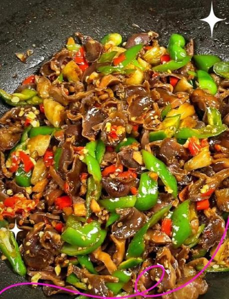 蒜苗炒鸡胗怎么做_鸡胗去腥技巧-第1张图片-山城妙识