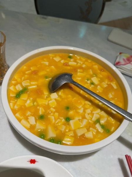 豆腐蟹黄羹怎么做_蟹黄羹用咸蛋黄还是鲜蟹黄-第3张图片-山城妙识