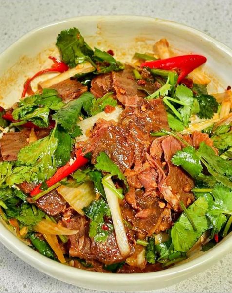 凉拌卤肉怎么调好吃_卤肉凉拌汁配方-第1张图片-山城妙识