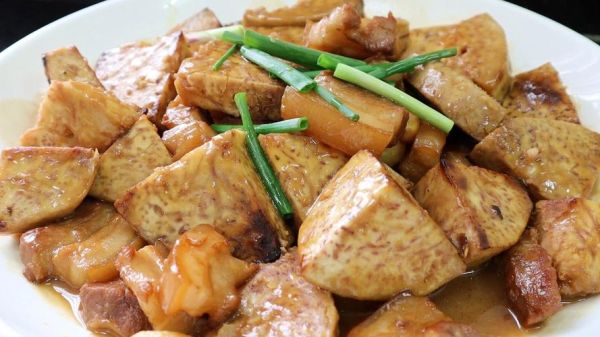 广东焖芋头怎么做_焖芋头用哪种芋头最好-第3张图片-山城妙识