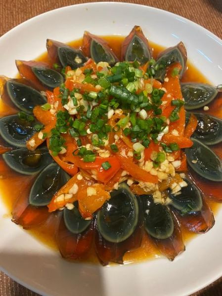 皮蛋炒什么菜最好吃_皮蛋适合炒什么菜-第1张图片-山城妙识 皮蛋炒什么菜最好吃_皮蛋适合炒什么菜-第1张图片-山城妙识