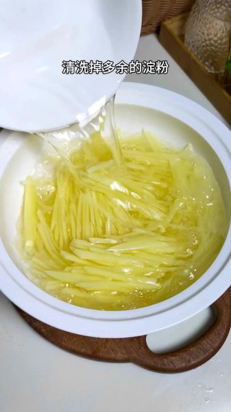 醋溜土豆丝怎么做才脆_醋溜土豆丝要不要焯水-第2张图片-山城妙识