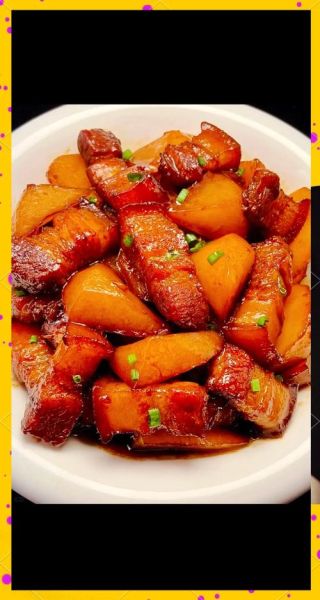 红烧肉炖土豆怎么做_家常红烧肉炖土豆做法-第1张图片-山城妙识