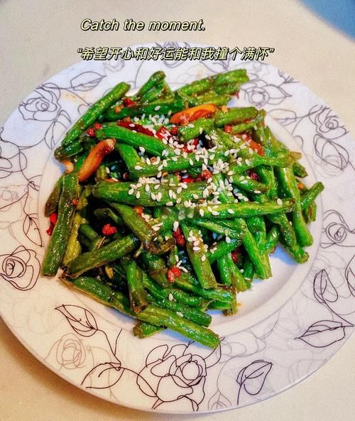 豇豆怎么炒好吃又简单_豇豆炒多久才脆嫩-第1张图片-山城妙识