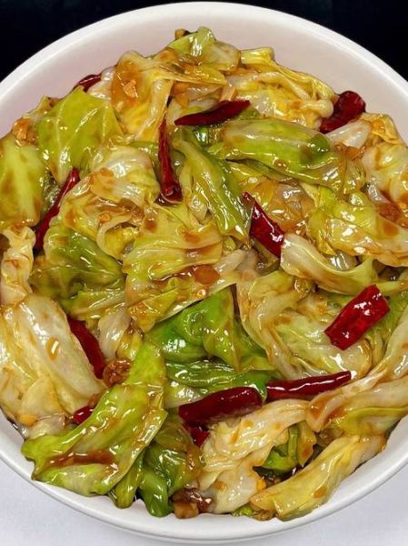 辣炒圆白菜怎么炒才脆_圆白菜炒几分钟口感最好-第2张图片-山城妙识