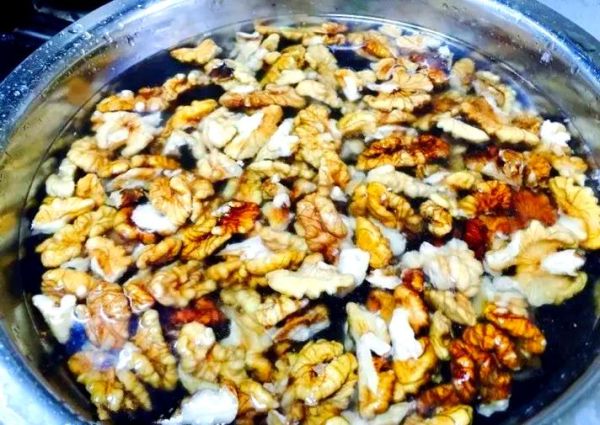 糖霜核桃仁怎么做_糖霜核桃仁家常做法-第3张图片-山城妙识