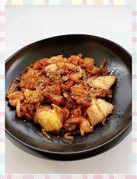 辣白菜炒饭怎么炒才好吃_家常做法窍门-第1张图片-山城妙识 辣白菜炒饭怎么炒才好吃_家常做法窍门-第1张图片-山城妙识