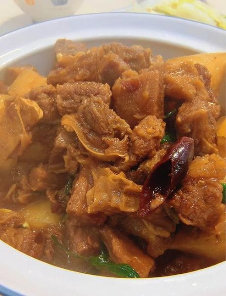 萝卜炖牛肉怎么炖才软烂_萝卜炖牛肉用高压锅还是砂锅-第3张图片-山城妙识