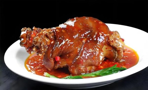 蒸肘子最正宗的做法_怎么做不腥不腻-第1张图片-山城妙识 蒸肘子最正宗的做法_怎么做不腥不腻-第1张图片-山城妙识