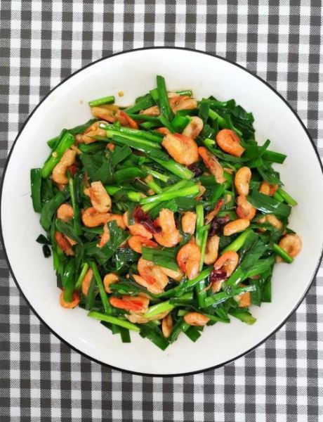 韭菜炒河虾干怎么做_韭菜炒河虾干要焯水吗-第1张图片-山城妙识