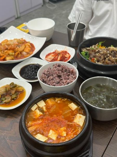 韩国料理有哪些好吃_韩国料理推荐-第1张图片-山城妙识 韩国料理有哪些好吃_韩国料理推荐-第1张图片-山城妙识