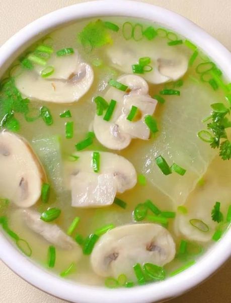 香菇肉片冬瓜汤怎么做_冬瓜汤要不要焯水-第1张图片-山城妙识 香菇肉片冬瓜汤怎么做_冬瓜汤要不要焯水-第1张图片-山城妙识