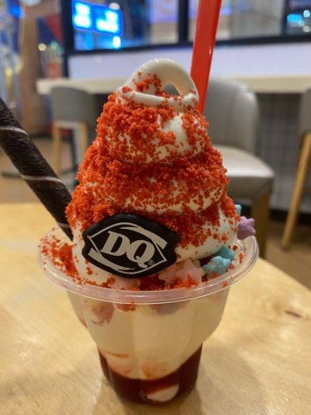 冰淇淋圣代图片高清_如何拍出诱人质感-第1张图片-山城妙识