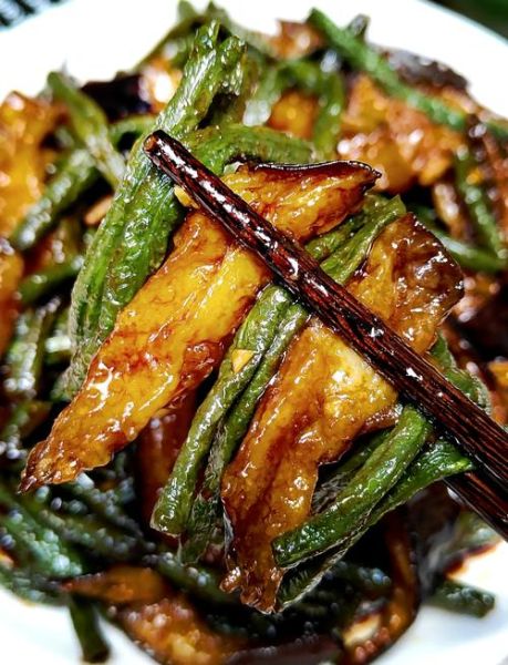 长条茄子怎么炒好吃_长条茄子家常做法-第1张图片-山城妙识