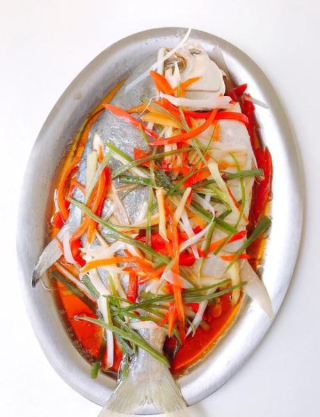 鲳鱼怎么蒸好吃_清蒸鲳鱼的做法视频-第1张图片-山城妙识 鲳鱼怎么蒸好吃_清蒸鲳鱼的做法视频-第1张图片-山城妙识