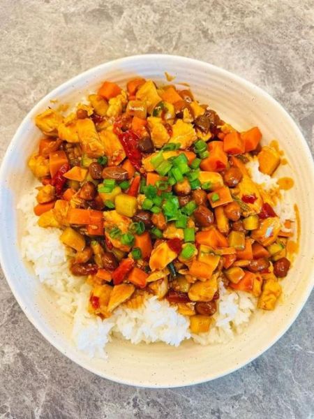 宫保鸡丁盖浇饭怎么做_家常版详细步骤-第3张图片-山城妙识