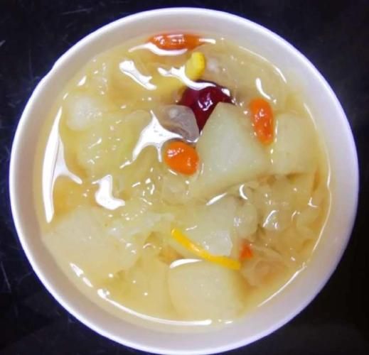 冰糖炖雪梨熬多长时间_雪梨炖多久止咳效果最好-第1张图片-山城妙识