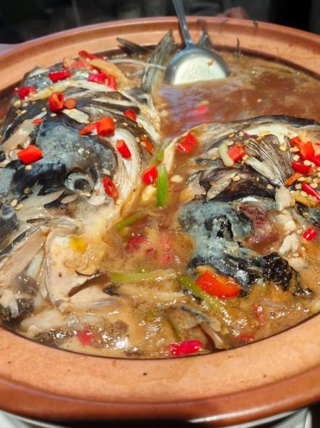 鱼头火锅怎么做才好吃_家常做法大全窍门-第3张图片-山城妙识