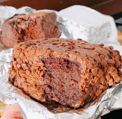 自制巧克力生日蛋糕怎么做_自制巧克力生日蛋糕需要哪些材料-第3张图片-山城妙识