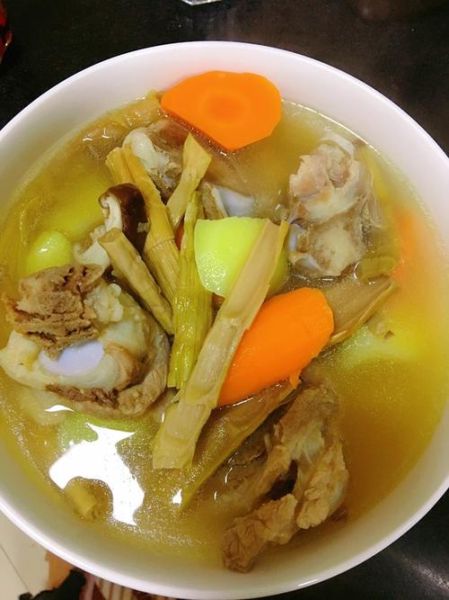 笋干排骨汤怎么做_笋干提前泡多久-第1张图片-山城妙识 笋干排骨汤怎么做_笋干提前泡多久-第1张图片-山城妙识