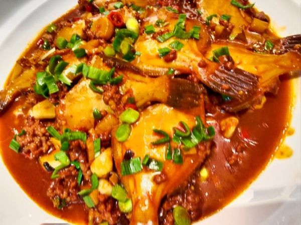 红烧剥皮鱼怎么做才好吃_家常做法步骤详解-第3张图片-山城妙识