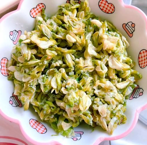 蒸槐花菜需要多长时间_槐花蒸多久才熟-第1张图片-山城妙识