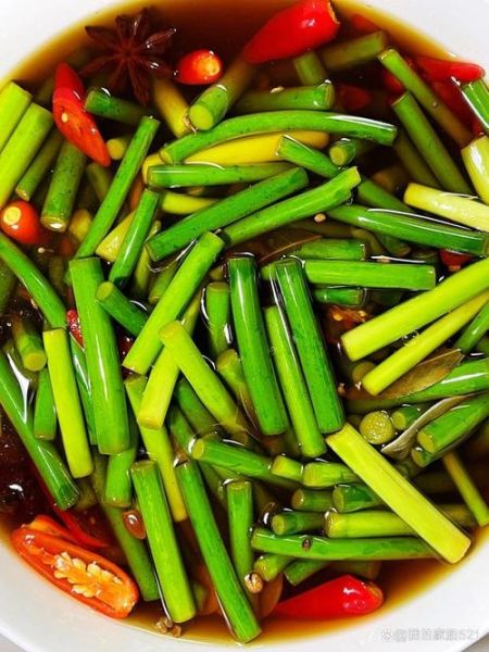 盐蒜苔怎么腌制_盐蒜苔腌制多久能吃-第2张图片-山城妙识