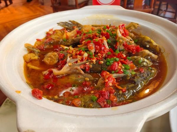 湖北粉蒸黄骨鱼怎么做_粉蒸黄骨鱼用什么粉最好-第1张图片-山城妙识